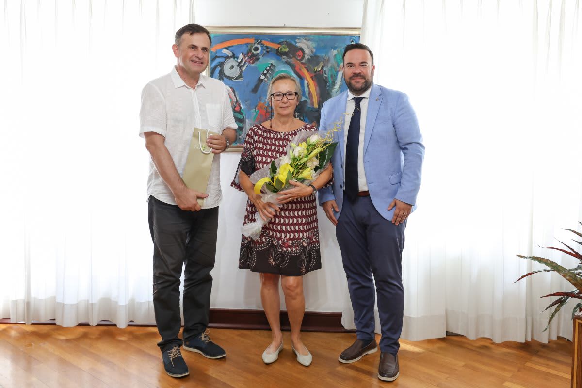 Prijem za gradske službenike Vesnu Kaučić (Braus) i Dorijana Labinca ...
