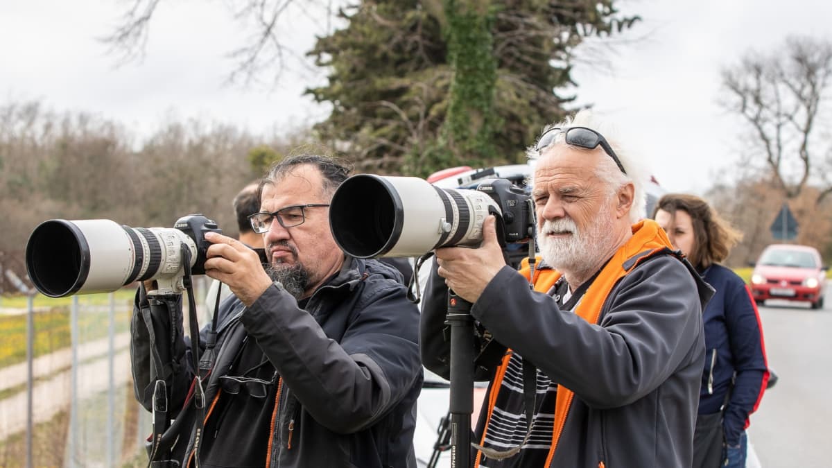 Izložba fotografija "Fotoreporter/ka je novinar/ka" ponajboljih ...