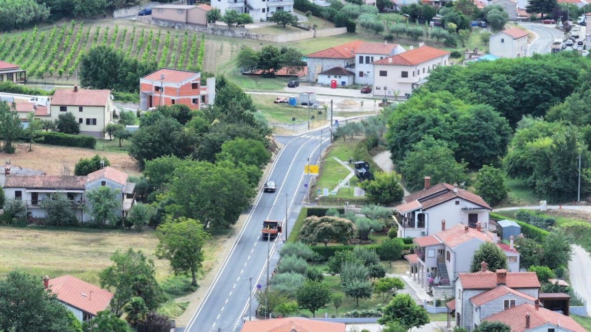 Završena prva faza rekonstrukcije županijske ceste Vižinada – Kaštelir ...