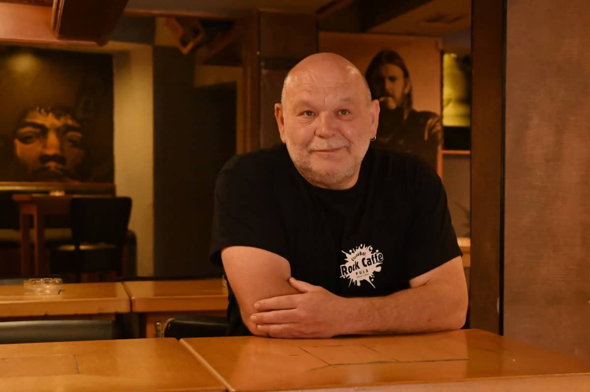 (FOTO) Tri desetljeća kultnog Rock Caffea. Mirko Mocko: "Opstali smo ...