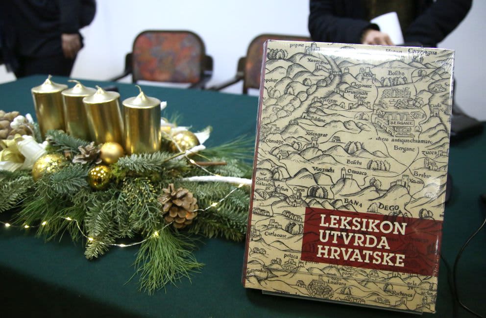 Predstavljen "Leksikon utvrda Hrvatske – srednji i rani novi vijek ...