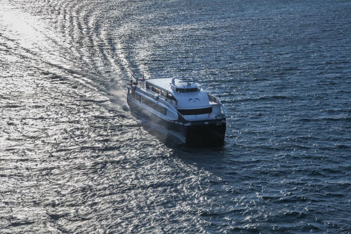 Brzobrodsku liniju PULA - ZADAR održavat će katamaran Krilo Lux - Istra24