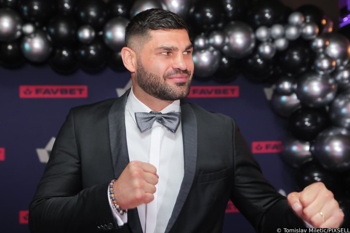 World Boxing News: "Usik se nema čega bojati, Hrgović je opet izgledao ...