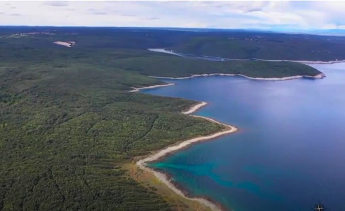 UVALA BUDAVA Posljednji kilometri netaknute prirodne obale u Istri ...