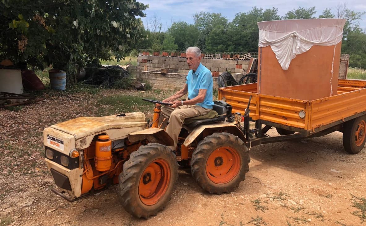 FERUČO IMA 97 GODINA "Televizija me ne zanima, radije odem u vrt ...