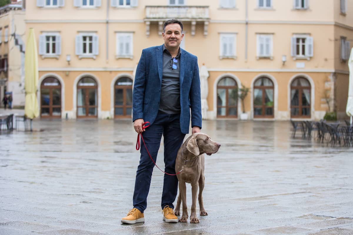 Aljoša Vučetić, vlasnik Maris Nekretnina upozorava na nered na ...