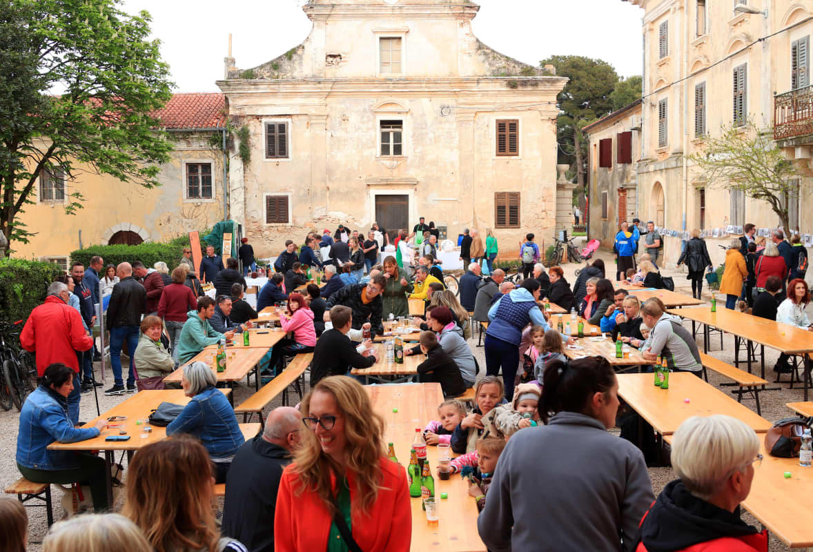 Novigrad u znaku očuvanja povijesne baštine i proslave Praznika rada ...