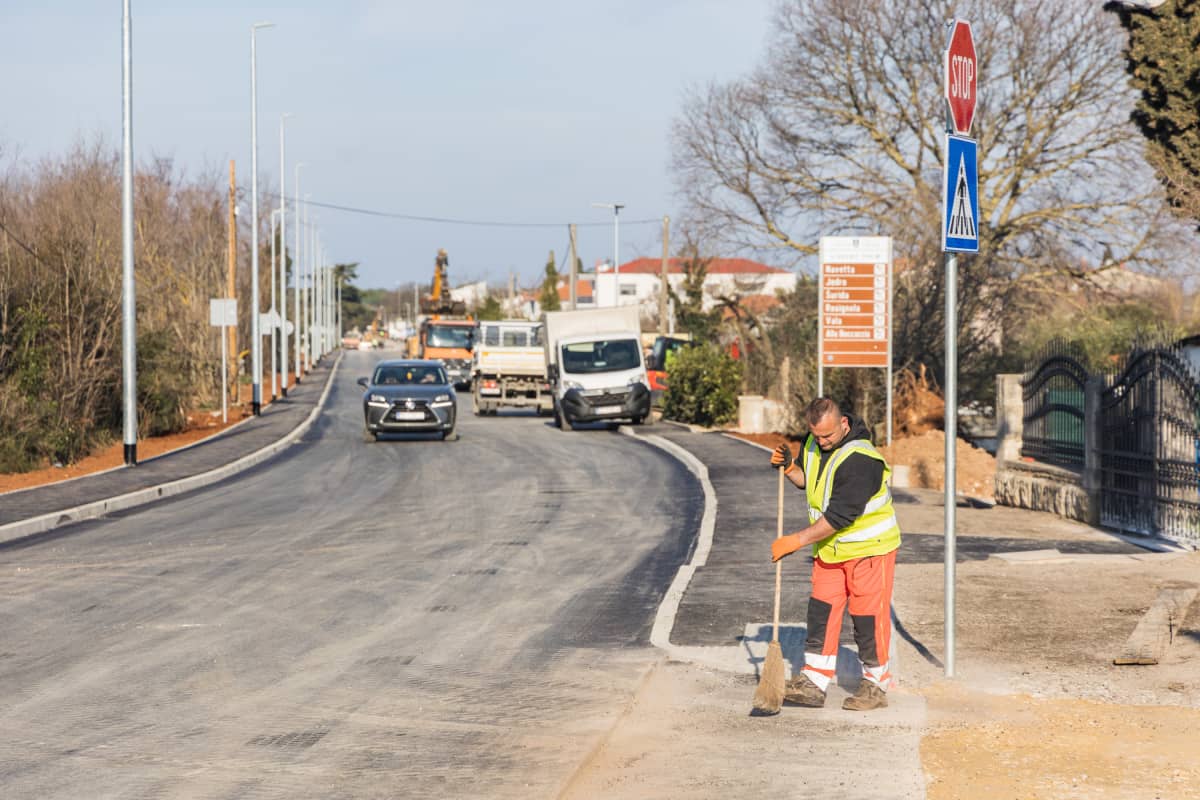 (FOTO) PRED PUŠTANJEM U PROMET Prva dionica Fažanske ceste dobila ...