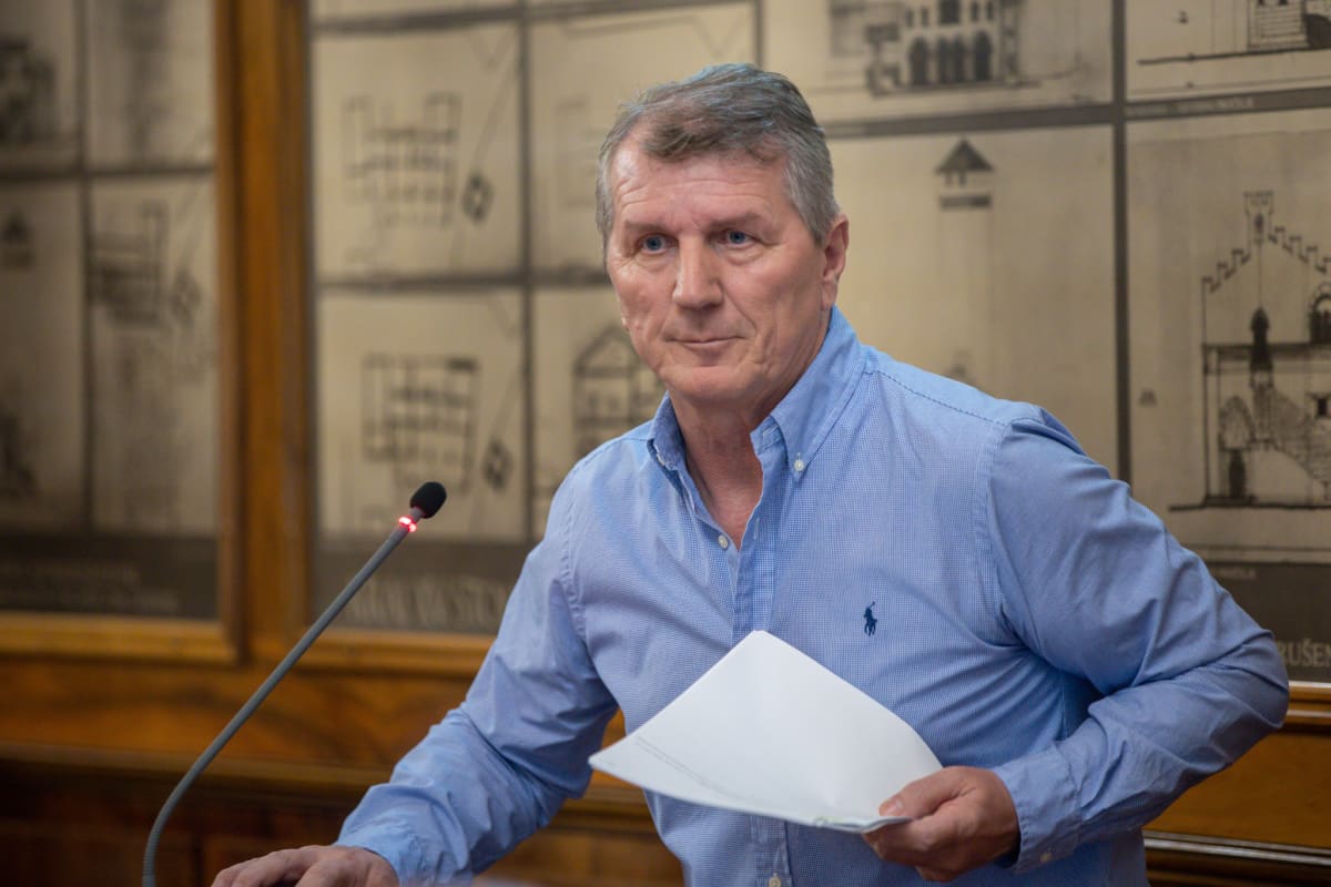 SAZNAJEMO Pročelnik Damir Prhat udaljen iz Grada, kažnjen i zbog ...