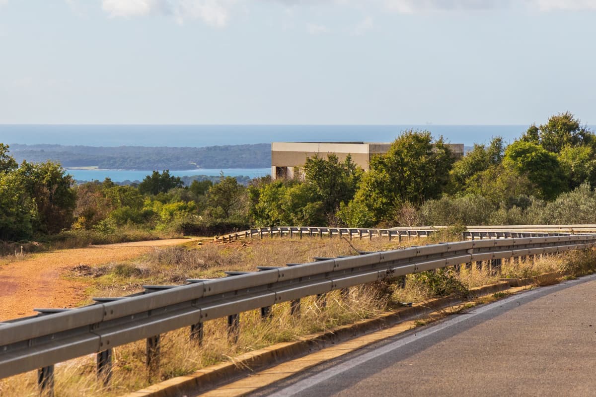 USRED MASLINIKA Buzetska tvrtka gradi poslovni centar između Vodnjana i ...