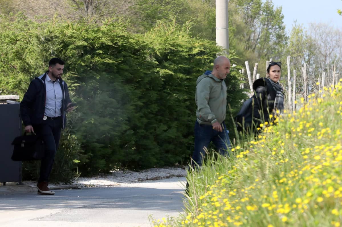 Supružnici Jelena i Denis Perossa te poduzetnik Raul Lindi ostaju iza ...