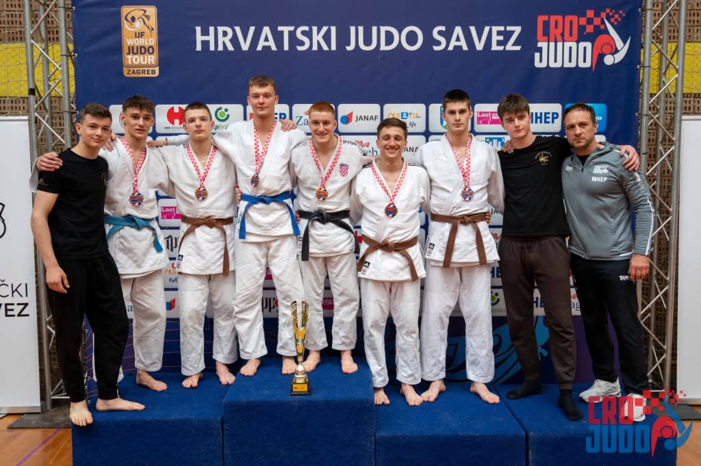 Istarski Borac vratio se iz Zagreba sa šest medalja - Istra24