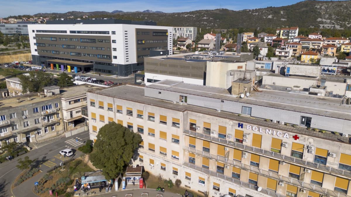 PRECIZNIJE ZRAČENJE I MANJA IZLOŽENOST SRCA I PLUĆA: KBC Rijeka prvi u Hrvatskoj uveo DIBH ...