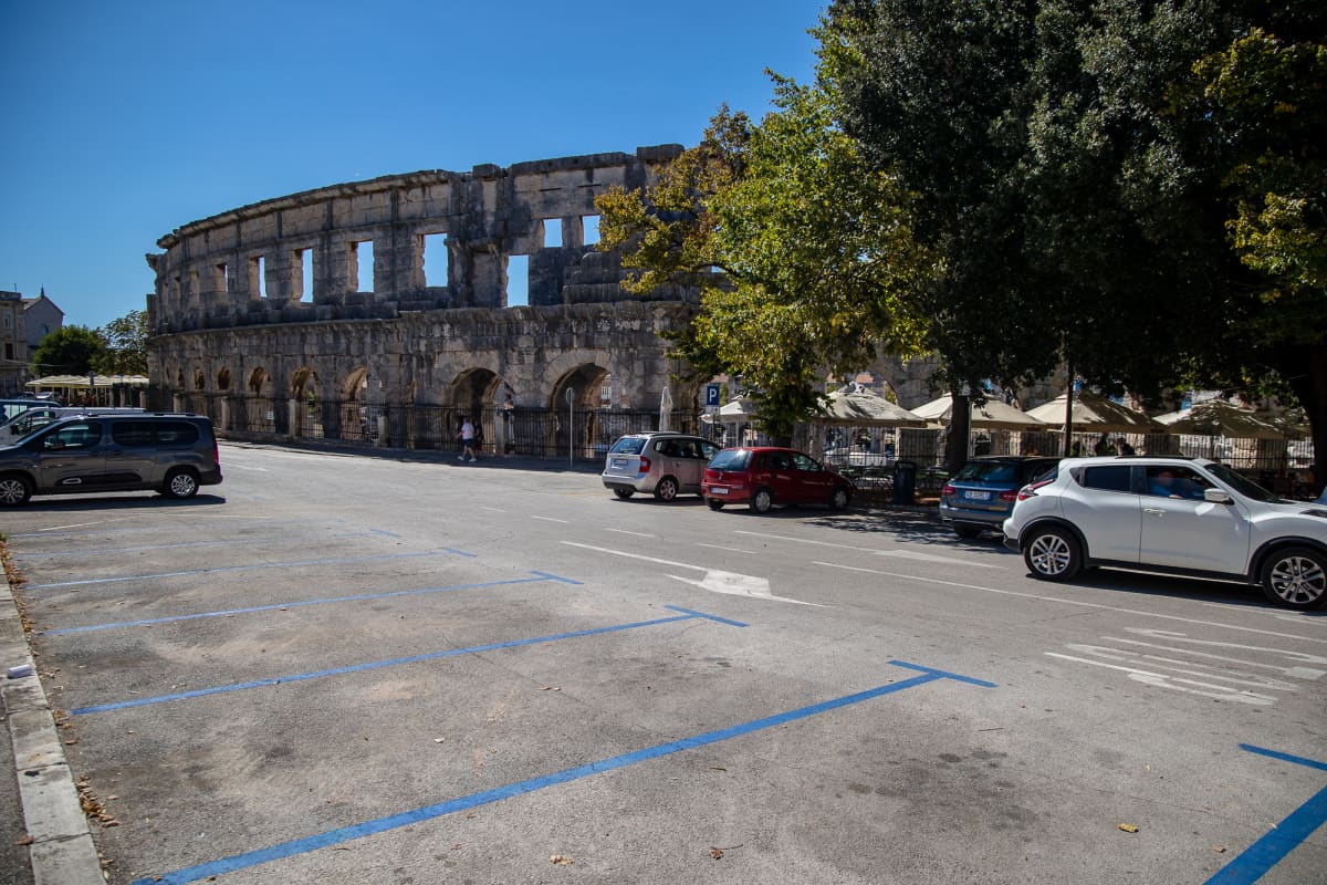 AUTOMATI PULA PARKINGA VAN FUNKCIJE NA DVA TJEDNA Parking plaćajte ...