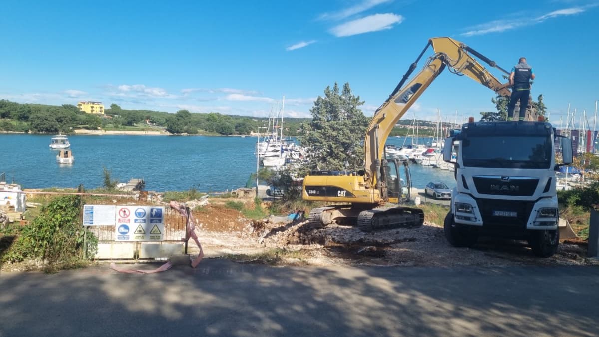 VIDEO Pikameri napadaju neposredno uz nalazište rimske vile u Pomeru ...