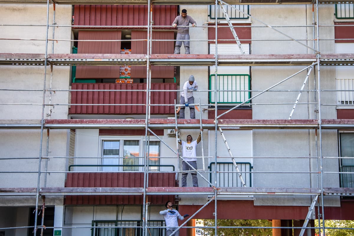 U 2023. STRANCIMA U ISTRI IZDANO 24.340 RADNIH DOZVOLA Najviše radnika ...