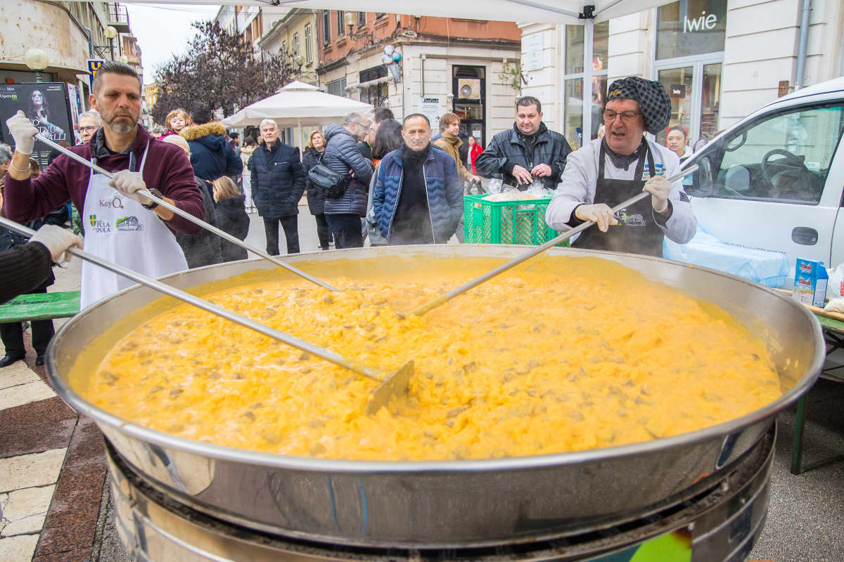 U subotu na pulskoj tržnici Uskršnja padela - Istra24