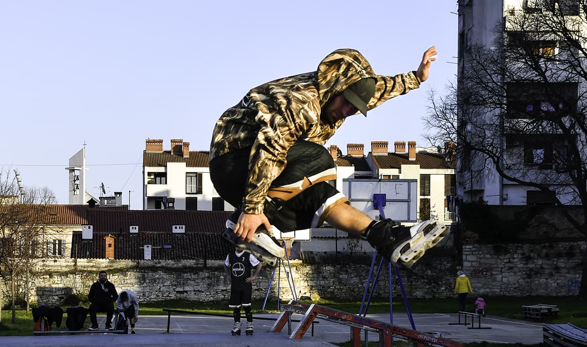 PULA: VEČER ROLERA "BROSKVE": Filmovi i hip hop party u klubu Kotač ...