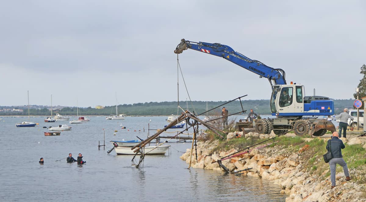 MEDULINAC IVO LORENCIN: Kirac je pod krinkom borbe protiv bespravne ...
