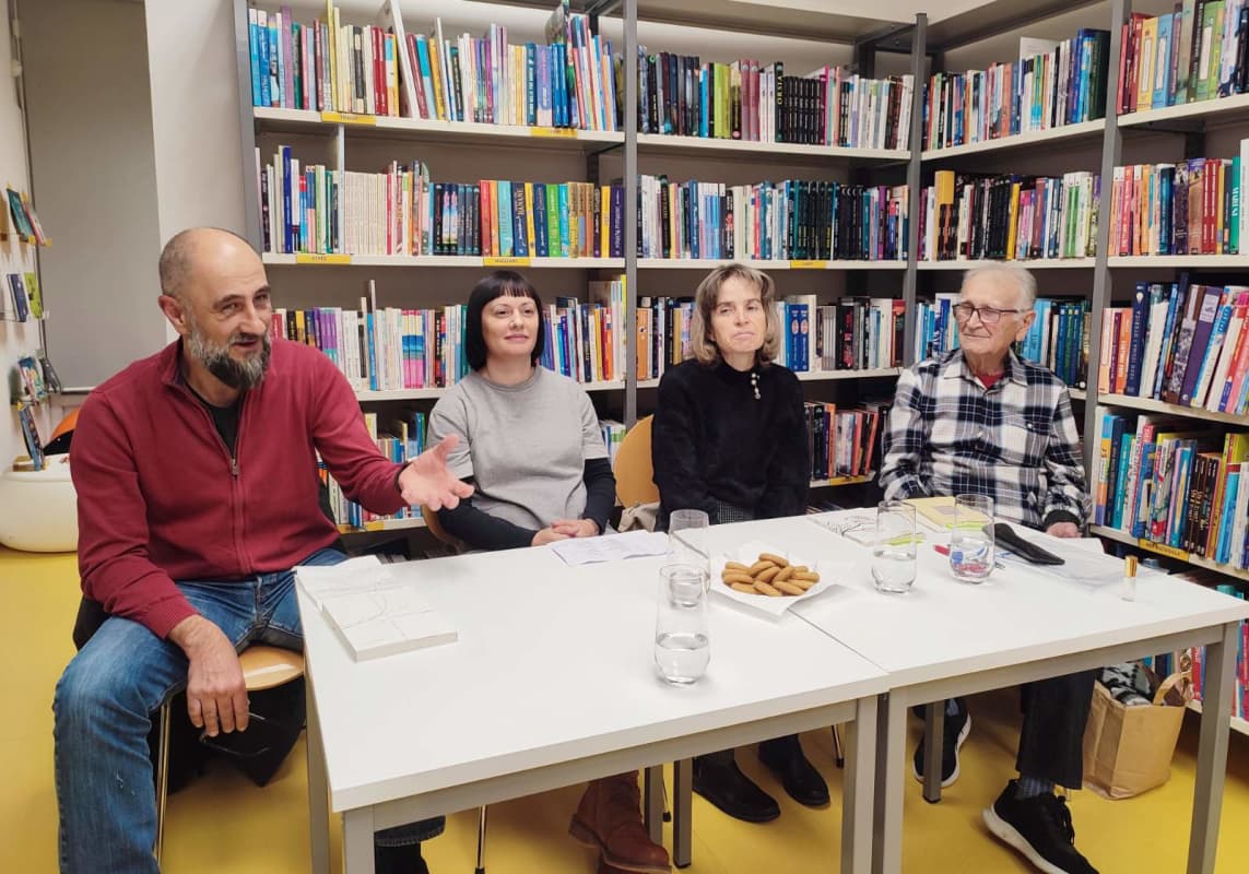 TAKO LIJEPA PULSKA HAIKU VEČER "Pink Floyd ove godine kitimo tamnu ...